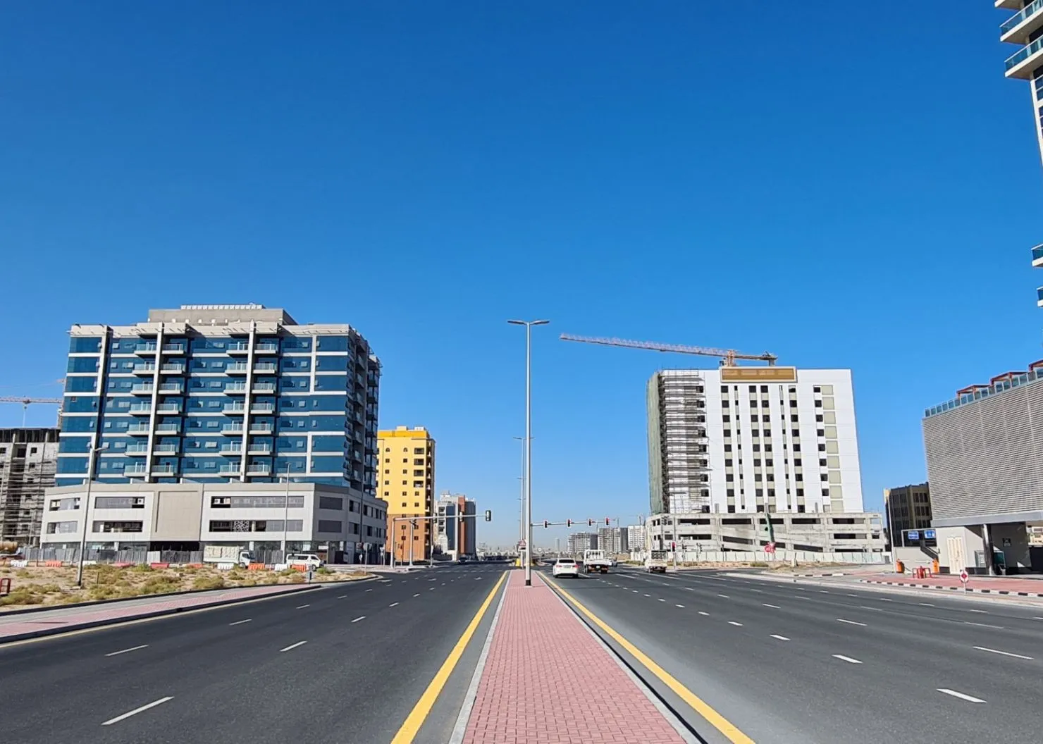 Area Guide for Majan